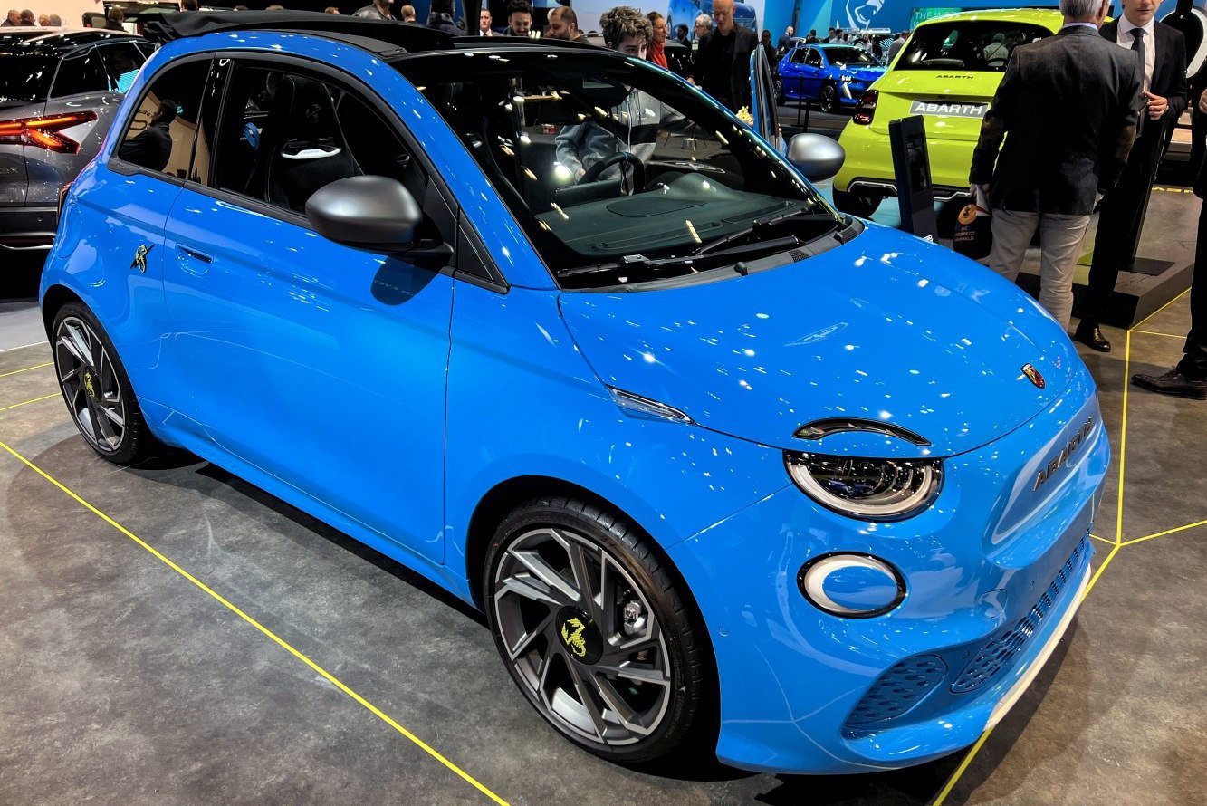 Abarth 500e Cabriolet 42 kWh (155 Hp) Electric